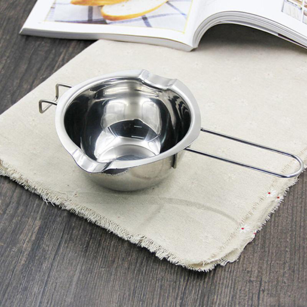 Чаша для таяния шоколада 400 мл из нержавеющей стали 201 серебристого цвета размером 26.5*12*6см весом 170г для таяния масла молока сыра сахара соусов для выпечки и домашних косметик с плоским дном ручкой и двумя канистрами в упаковке из бумажного ящика