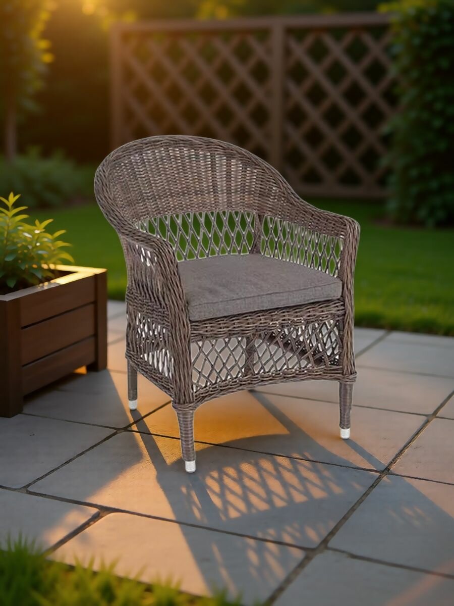 Стул садовый плетеный Сицилия из искусственного ротанга коричневый для террасы и сада