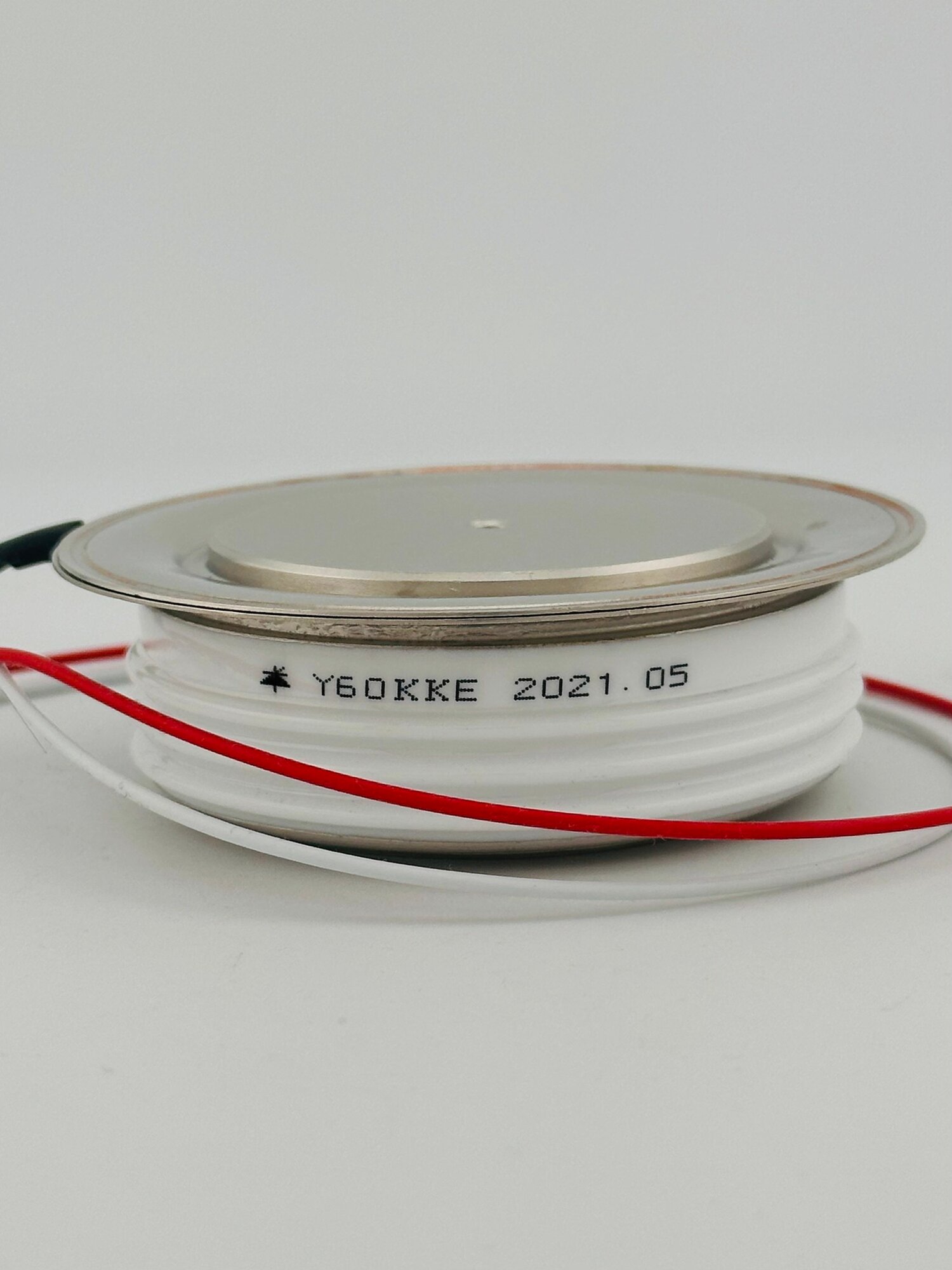 Y60KKE Тиристор Быстродействующий (корпус: KT54cT60) 1170А 400-1800В