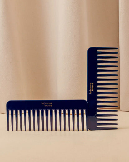 La bonne brosse Расческа The Large Detangling Comb in Acetate, Blueberry