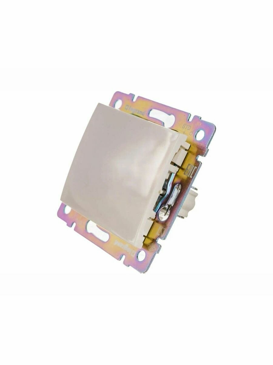Выключатель Legrand Valena 774301, 1 клавиша, скрытый монтаж, IP31