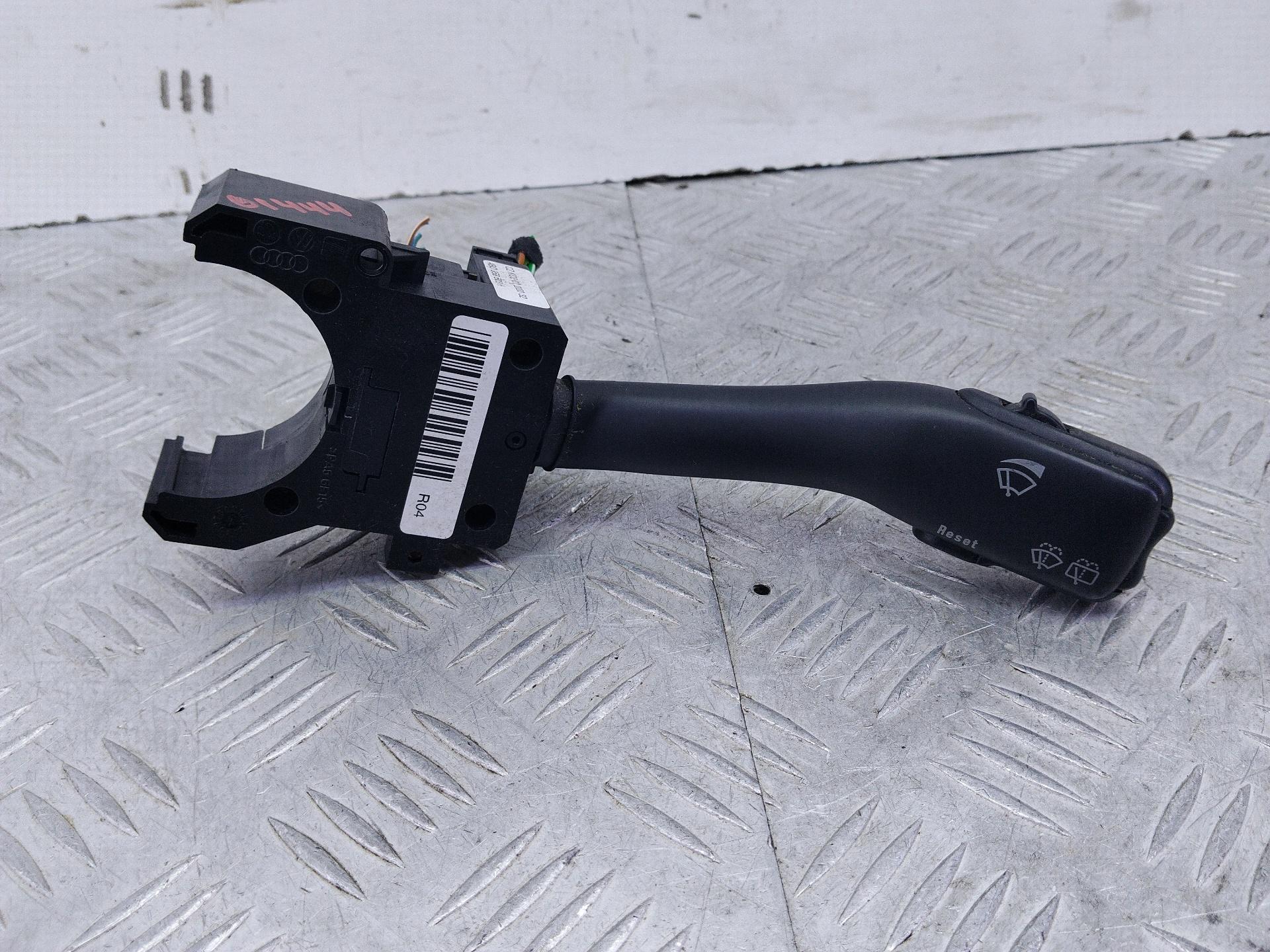 Переключатель дворников Skoda Octavia 1 рест. 1U 2001 4B0953503H