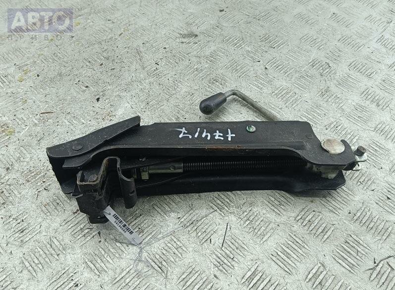 Домкрат Volkswagen Golf-5 Plus