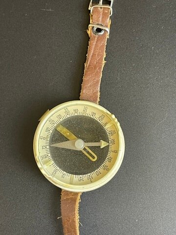 Компас Андрианова с родным кожаным ремешком. Винтаж СССР