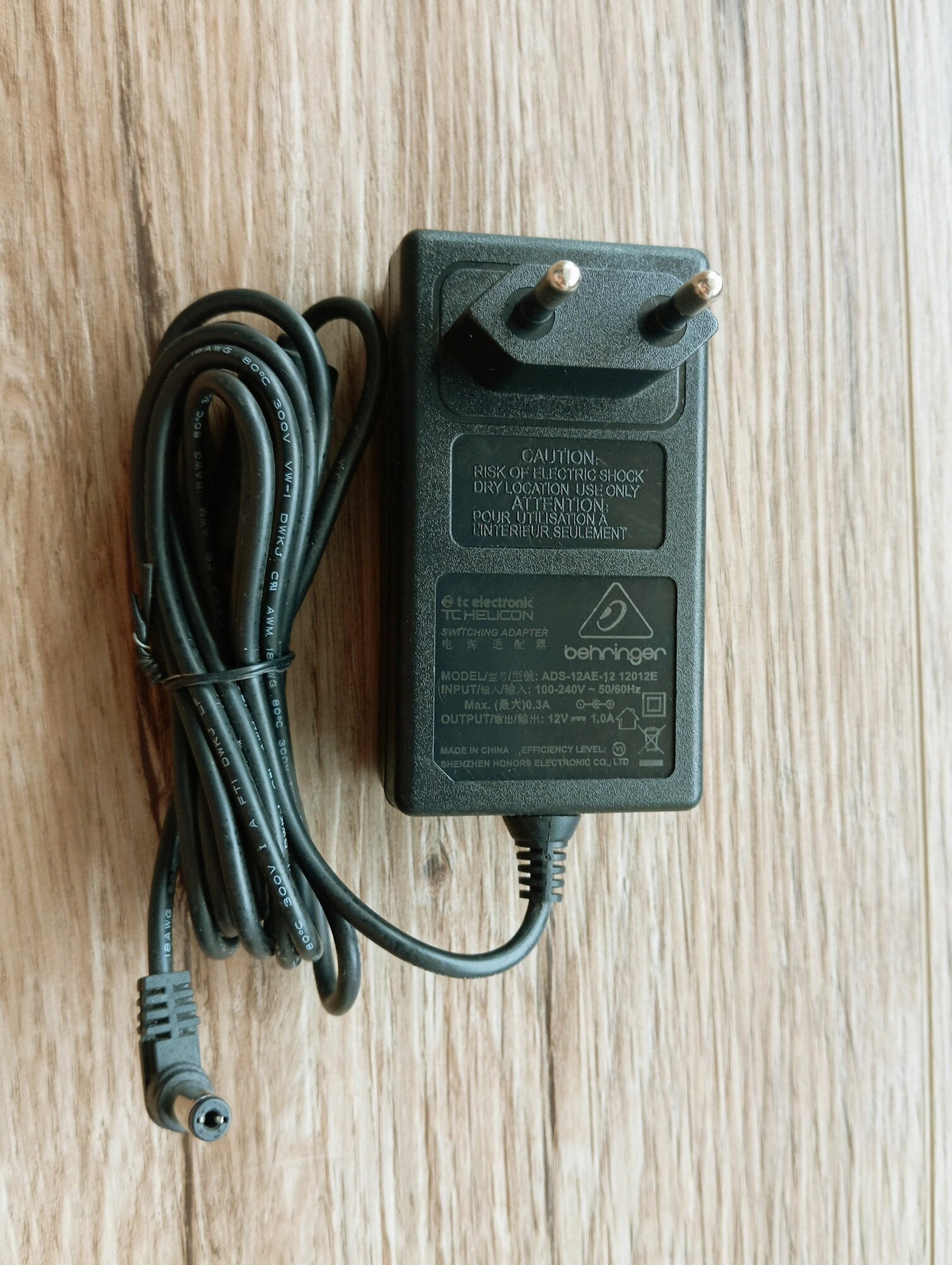 Адаптер питания для Behringer NEUTRON