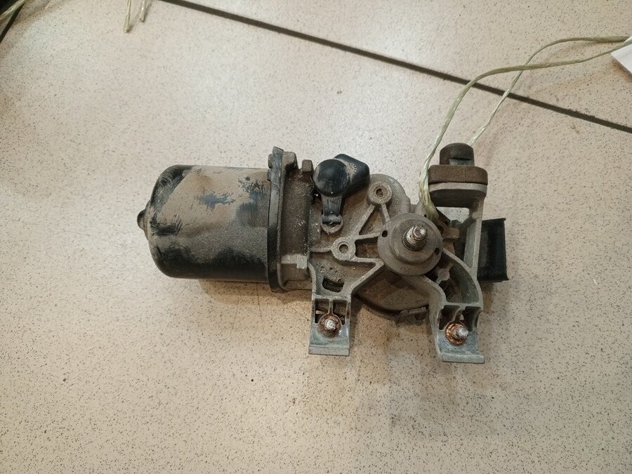 Моторчик стеклоочистителя передний от Chevrolet Cobalt 2012-2015