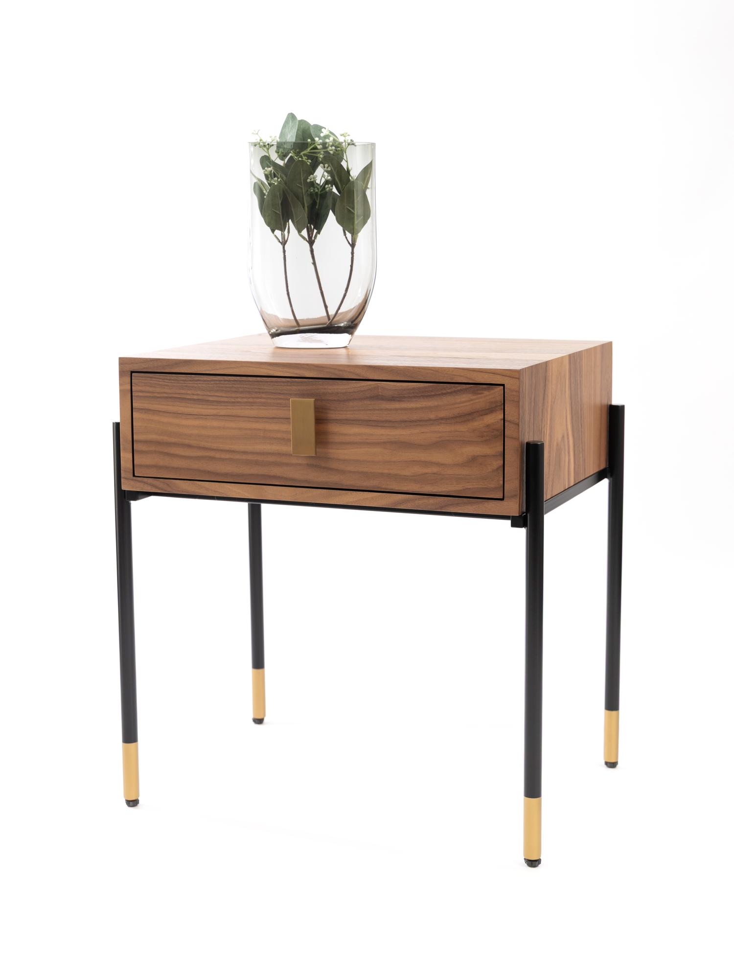 Тумба прикроватная напольная Валнут, шпон ореха 54х40х56 см на ножках черных