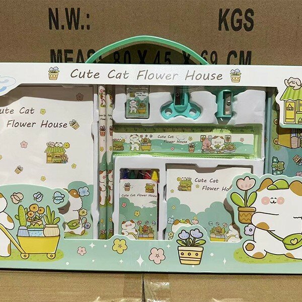 Подарки для учеников начальной школы, детские подарки, призы, школьные принадлежности, наборы канцелярских товаров к началу учебного года, подарочные коробки оптом.