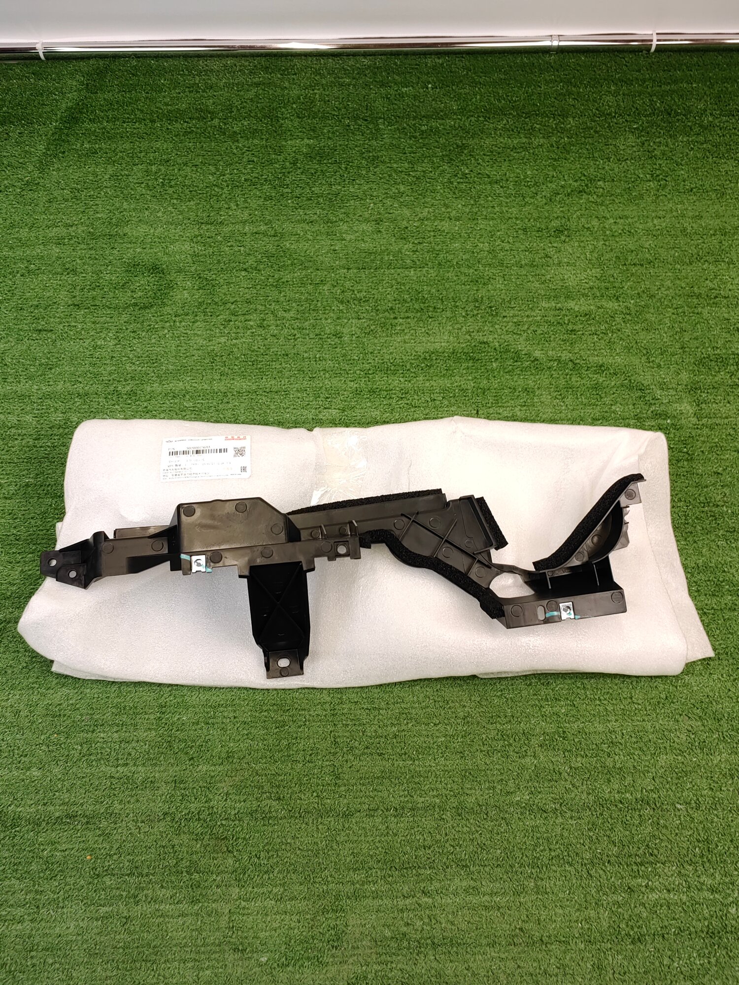 CHERY Дефлектор радиатора правый Chery Tiggo 7 pro max рестайлинг 302000736AA