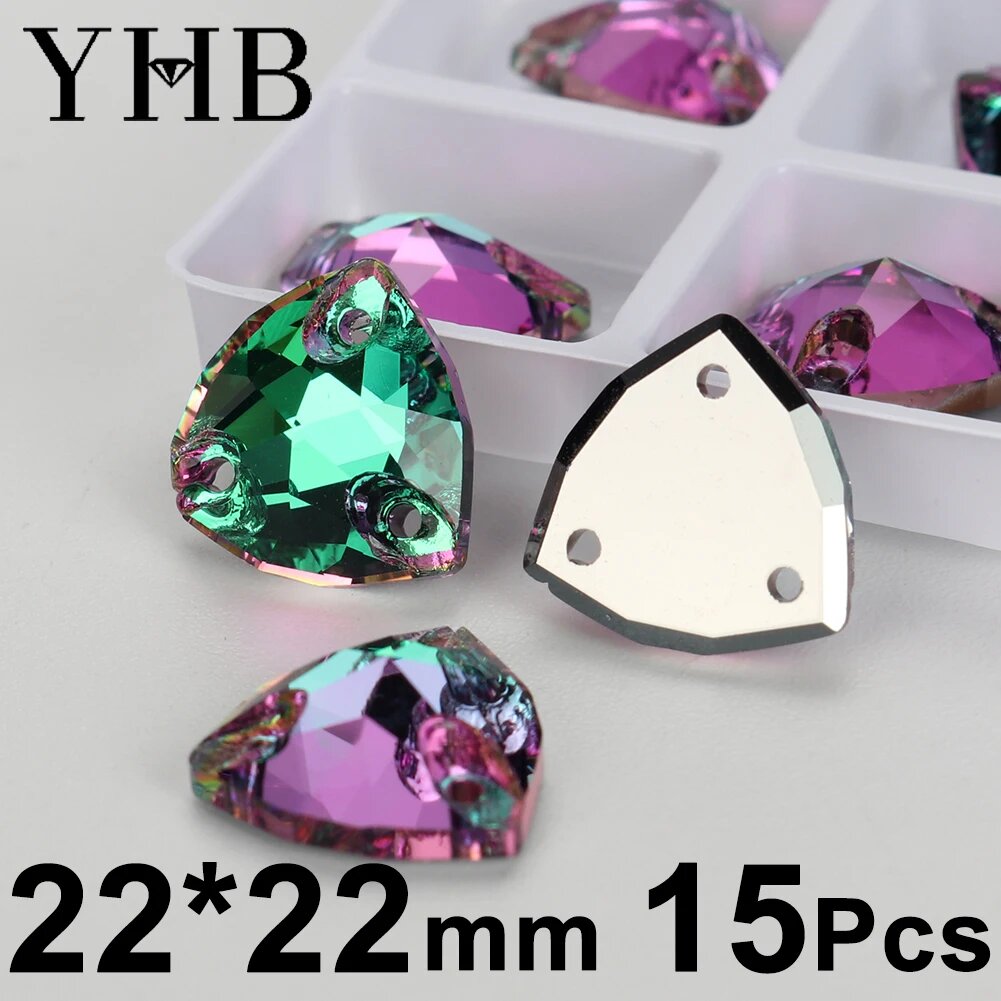 Стразы YHB изумрудные треугольные 22 мм 15 шт