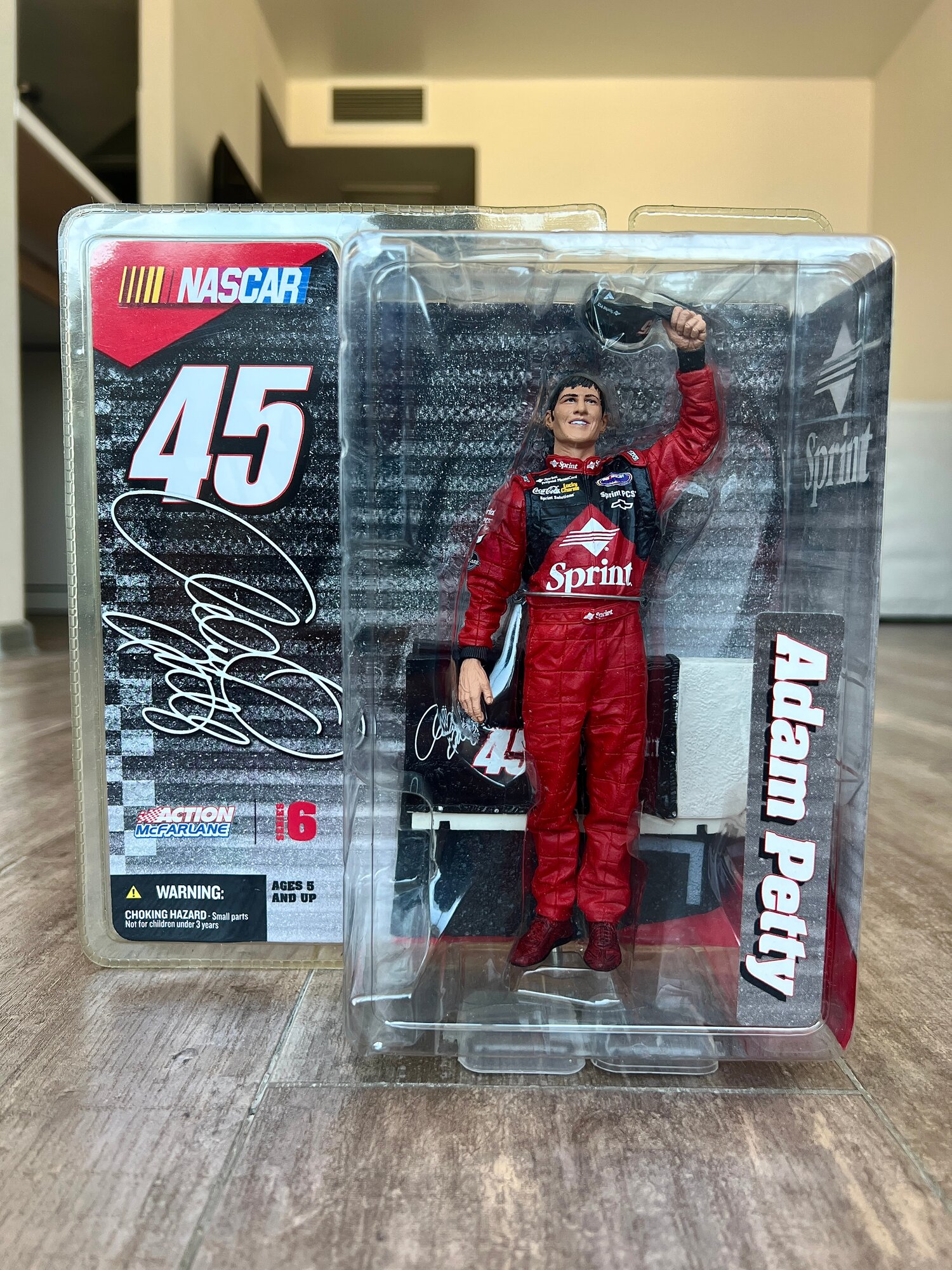 Фигурка Nascar Adam Petty McFarlane Toys Автогонщик Наскар Гонщик Адам Петти