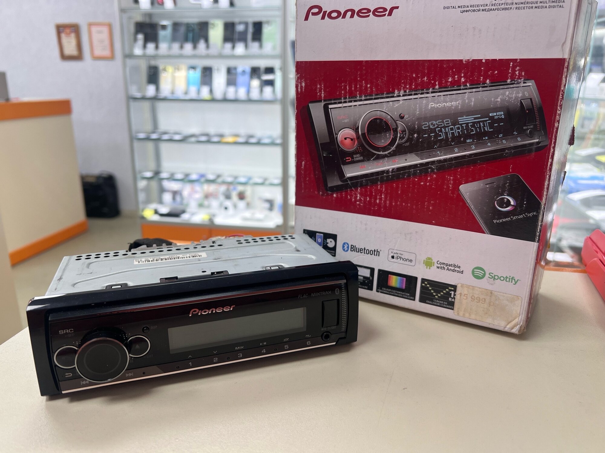 Автомагнитола Pioneer MVH-S520BT, черный, Б/У уценка