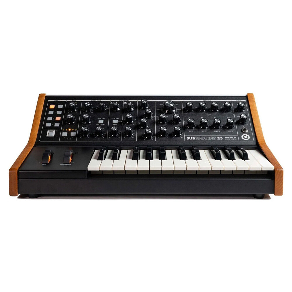 Синтезатор аналогового моделирования Moog Subsequent 25