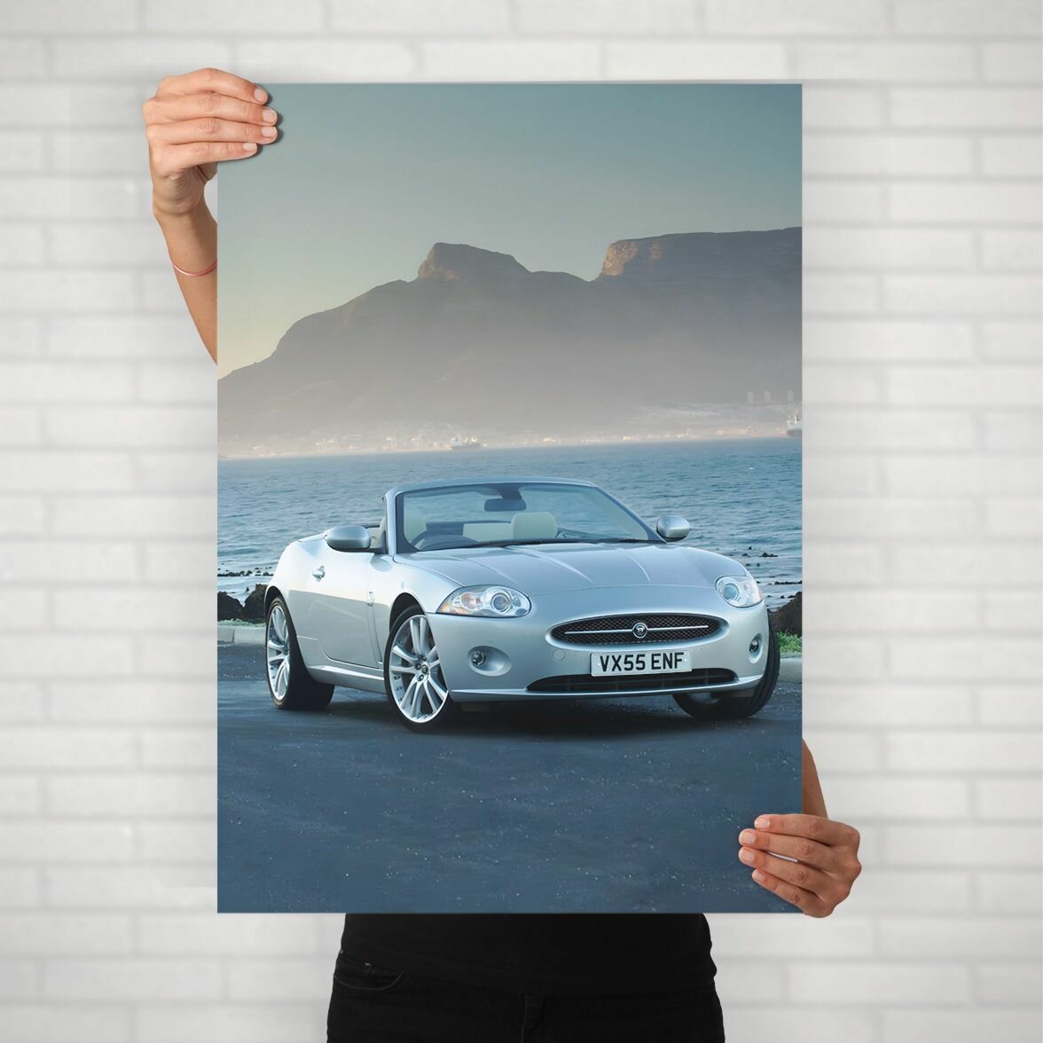 Плакат на стену для интерьера Кабриолет (Jaguar XK 5) - Постер по машинам родстерам с открытым верхом формата А2 (42x60 см)