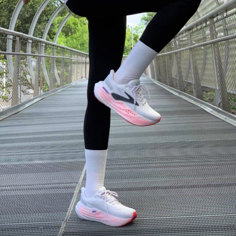 Кроссовки Brooks Glycerin max — фото 1