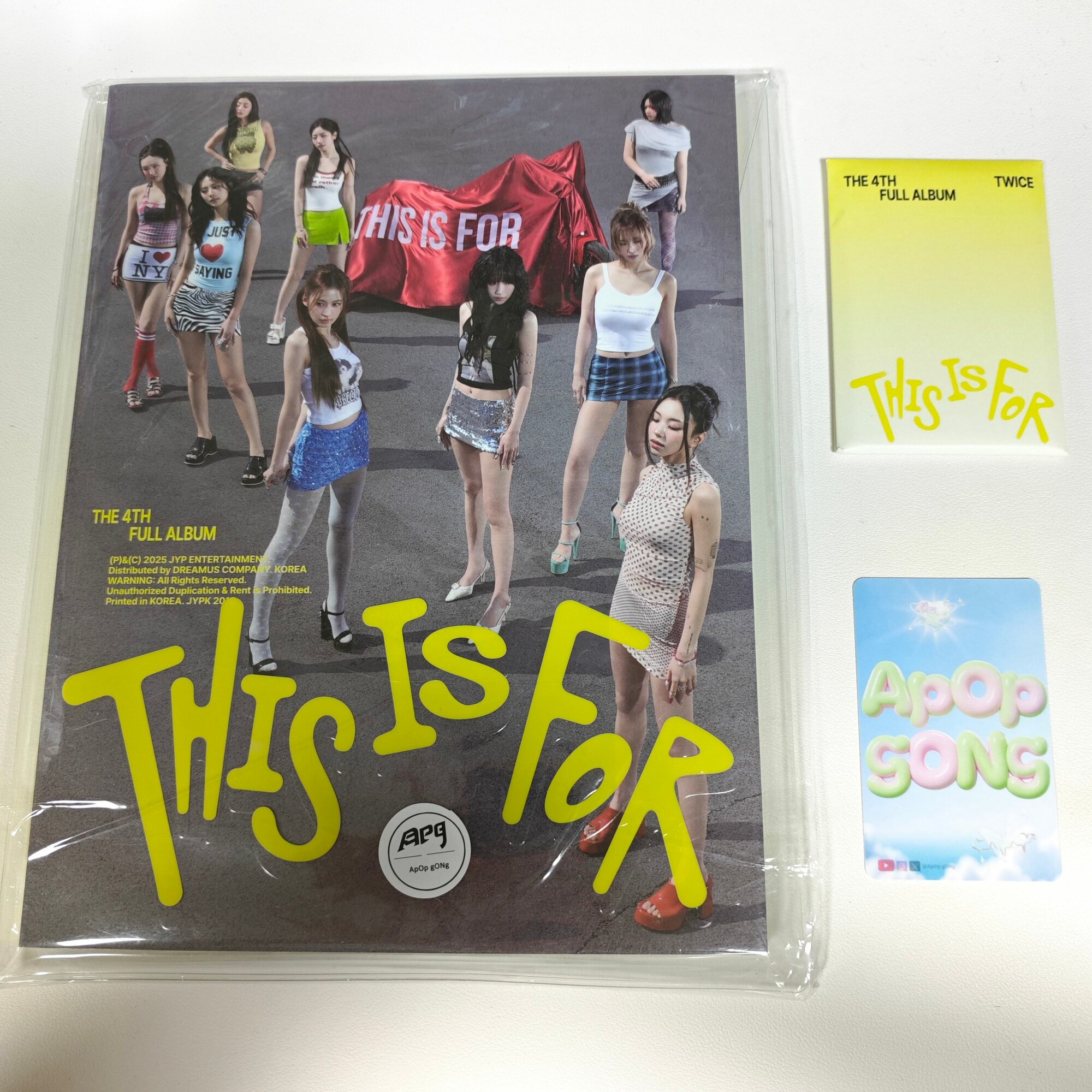 Альбом TWICE - THIS IS FOR 4th Album, Версия IS