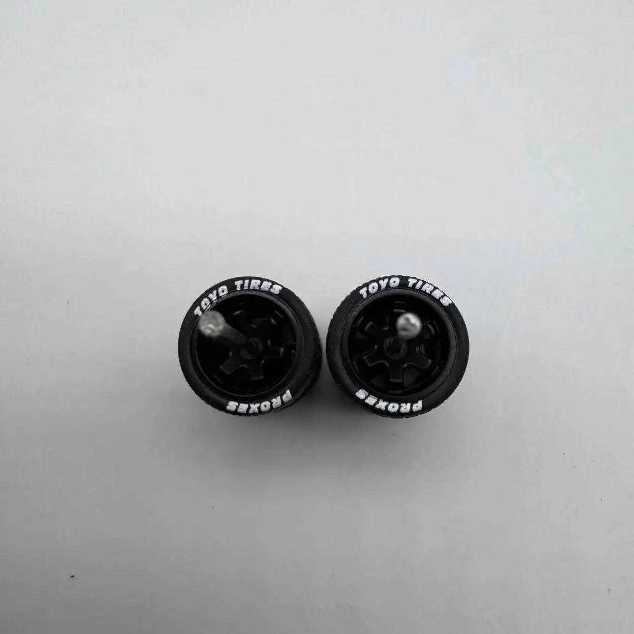 Шины Toyo Tires Proxes 1/64, цвет 10
