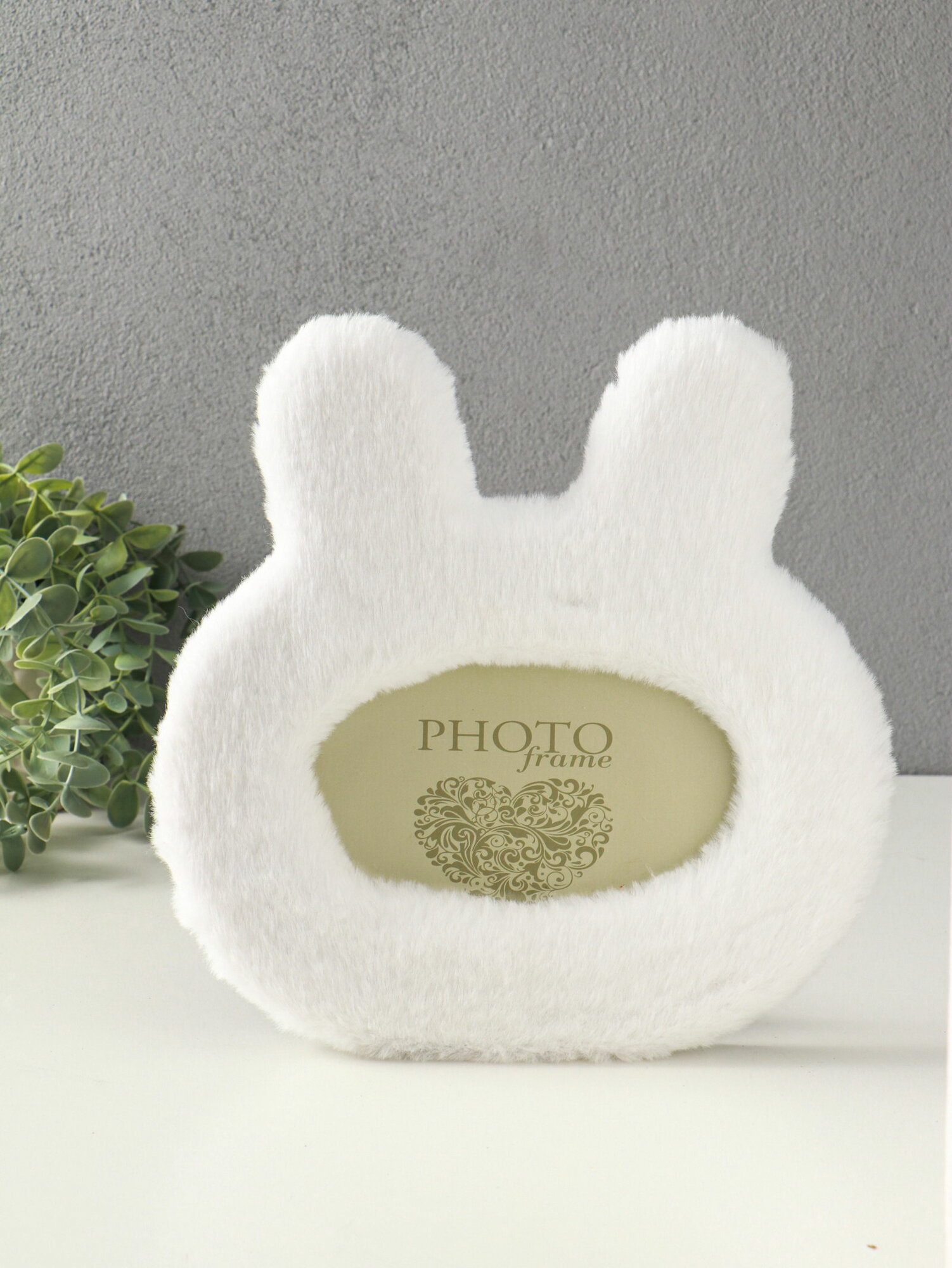 Фоторамка для фото 11x17.8 см "Белая зайка", меховая, 24.5x2x25 см