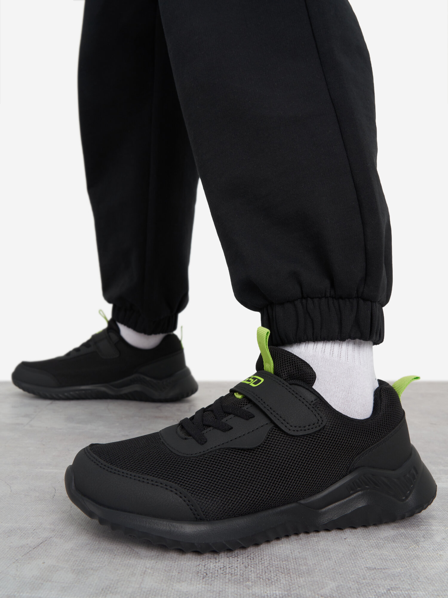 Кроссовки WANT