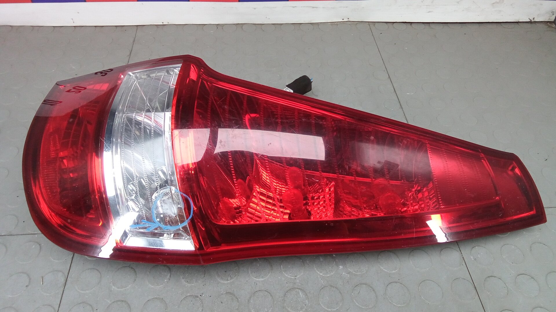 Фонарь задний правый HYUNDAI I30 FD, Номер 924022L010, 924022R100