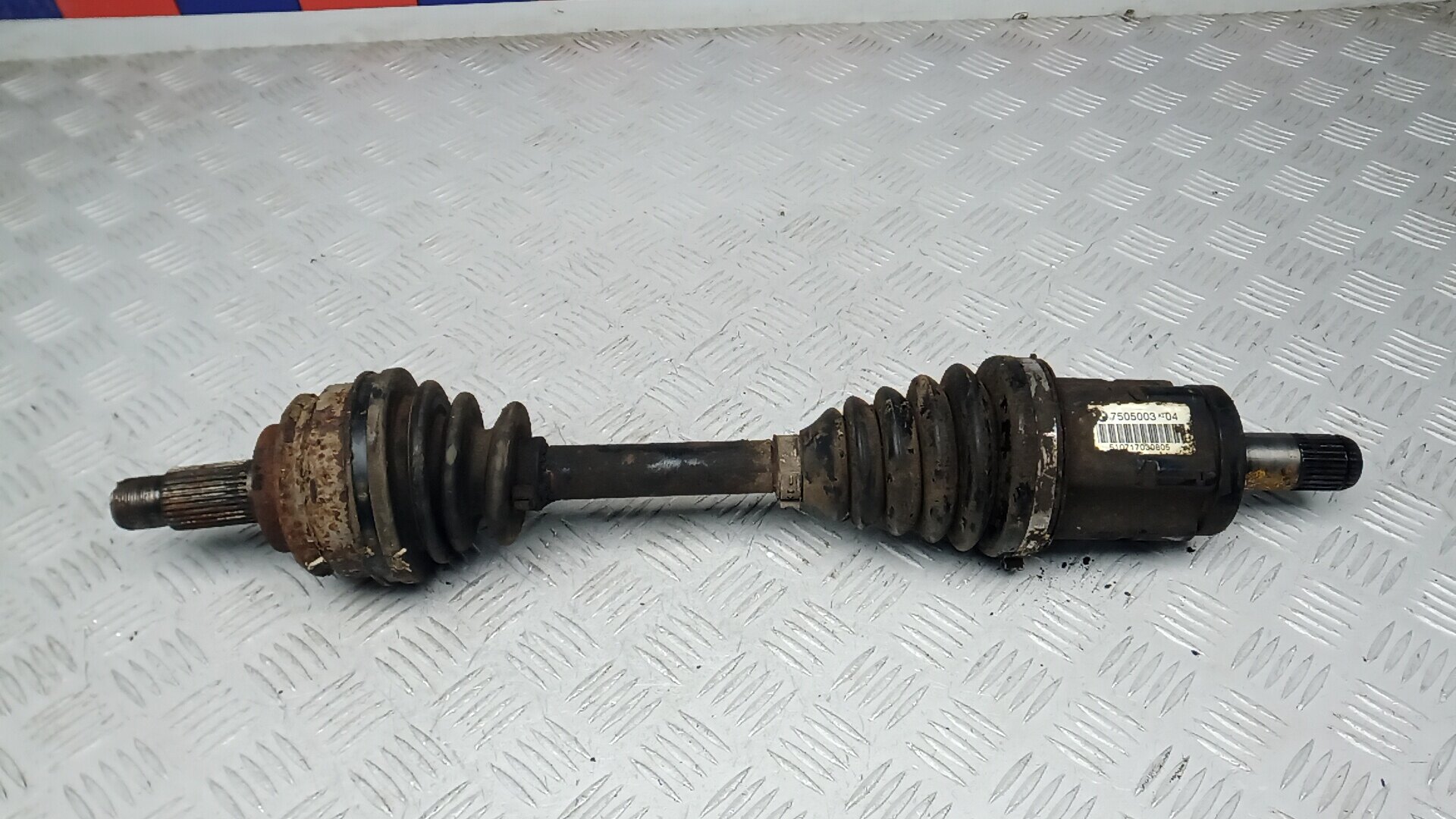 Привод передний левый BMW X5 E53