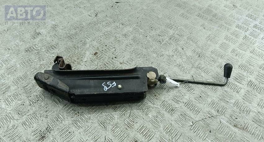 Домкрат Volkswagen Touran