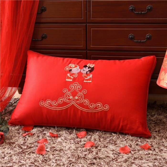 Хлопок Свадебные Подушки Соевое Волокно Красный Свадебный Хлопок Вышитые Подушки Основной Сопровождающие Свадебные