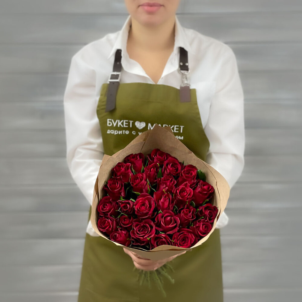 Монобукет Букет Маркет, 27 кенийских красных роз, 40см, без зелени