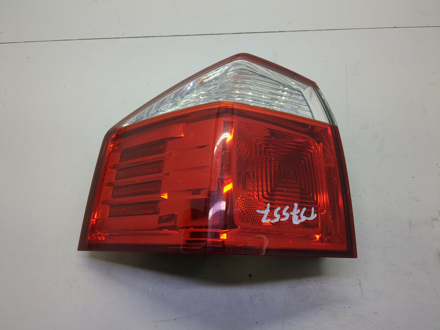 Фонарь (задний) левый Chevrolet Orlando Б/У