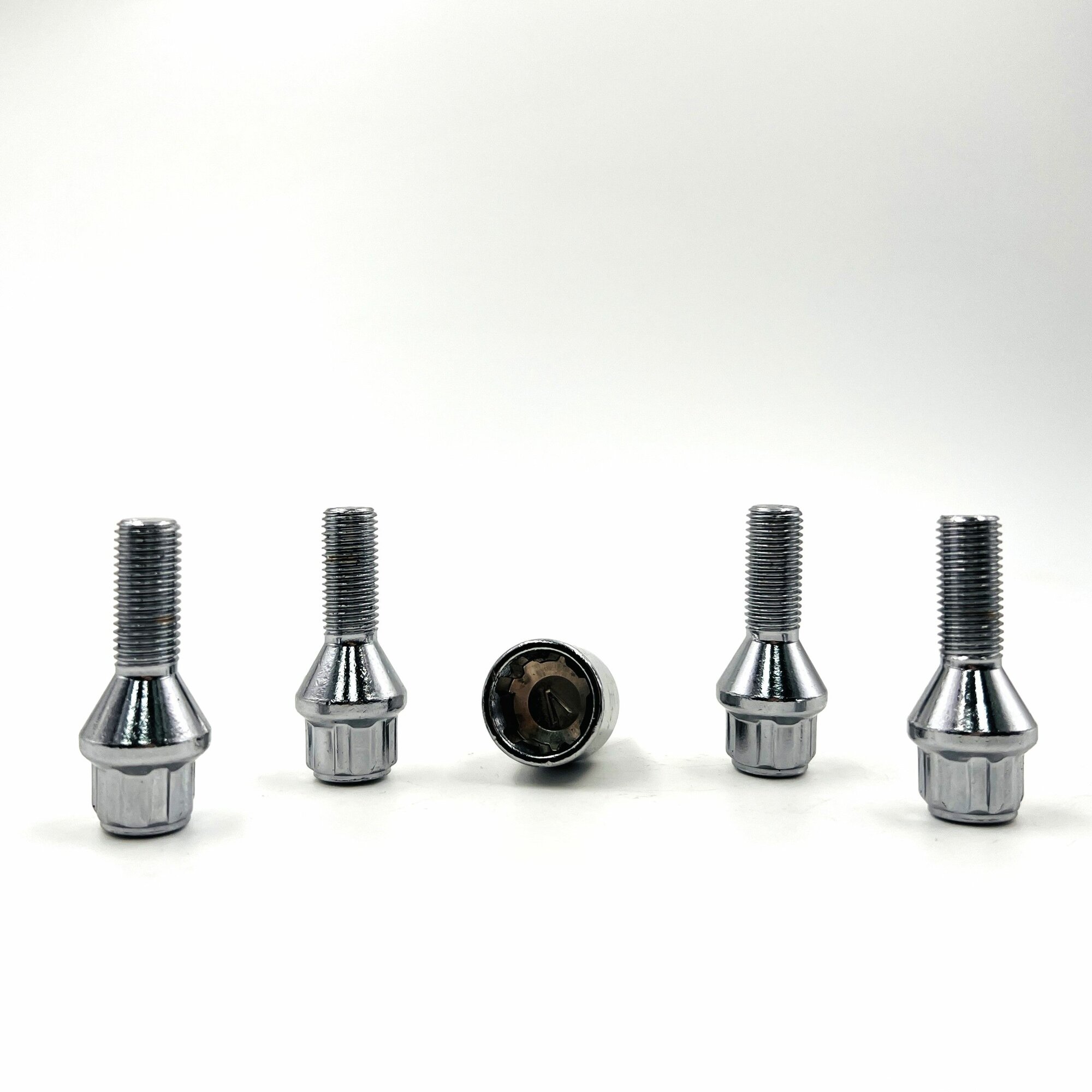 Секретные болты для Renault комплект 4 шт