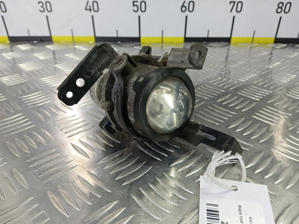 Фара противотуманная передняя Б/У для Kia Ceed ED (2006—2010) 92201-1H000