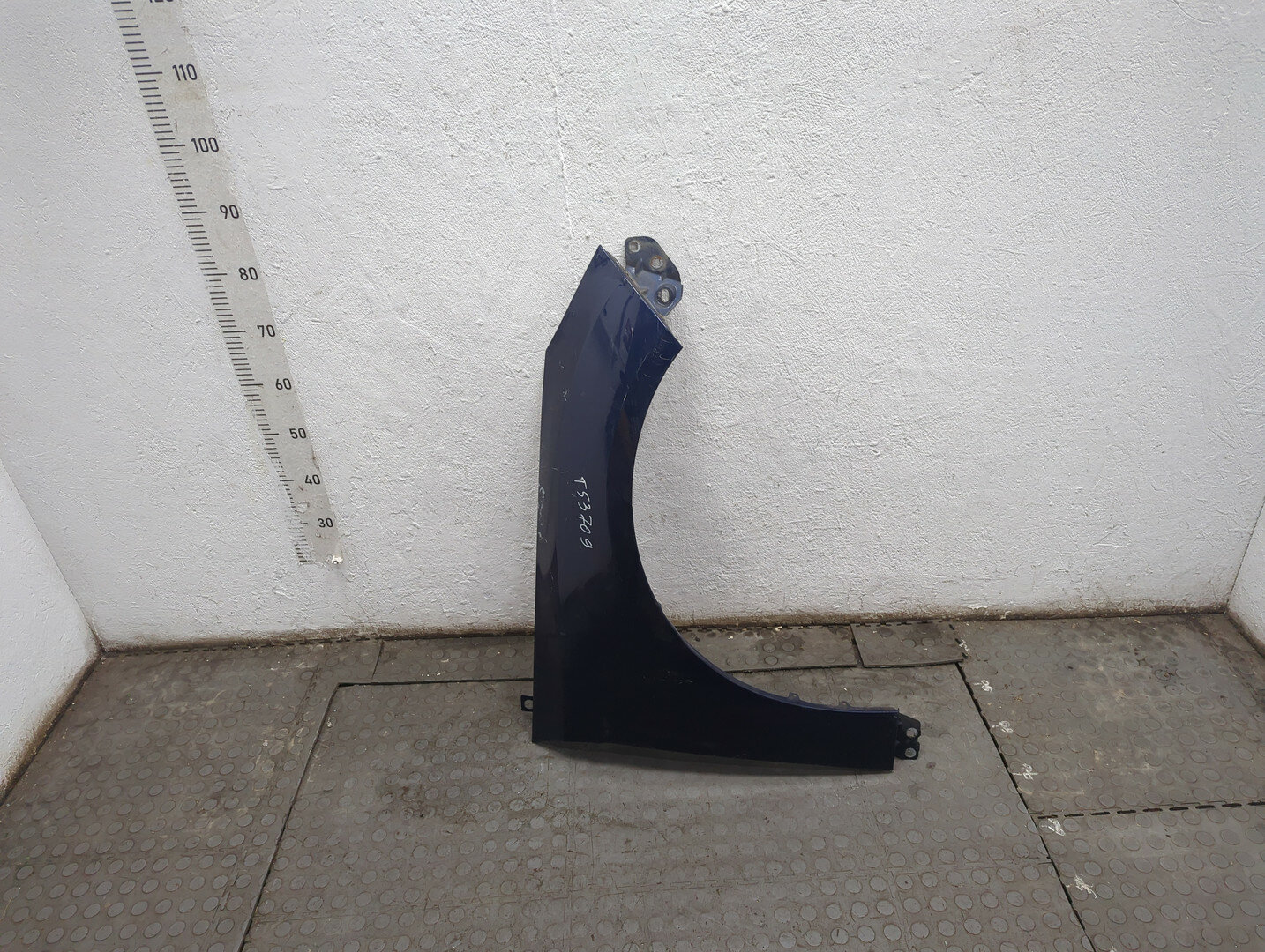 Крыло правое переднее Ford Focus 3 Б/У