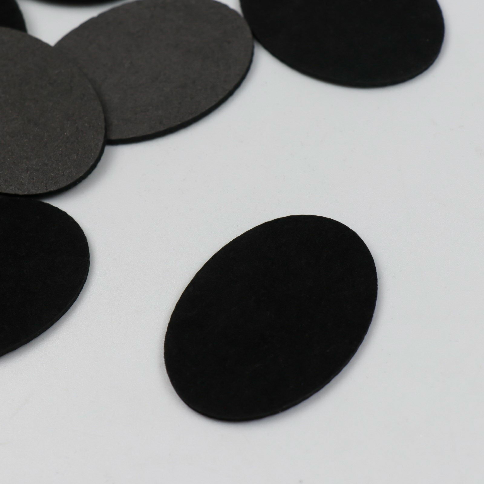 Декор "Овал" чёрный 4x3 см фоамиран бархат, цвет: чёрный, вид декора: декоративные украшения