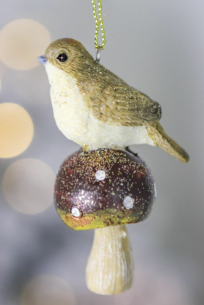 Елочная игрушка запасливая птичка с круглым грибком, полистоун, 8 см, Goodwill MC37034-1