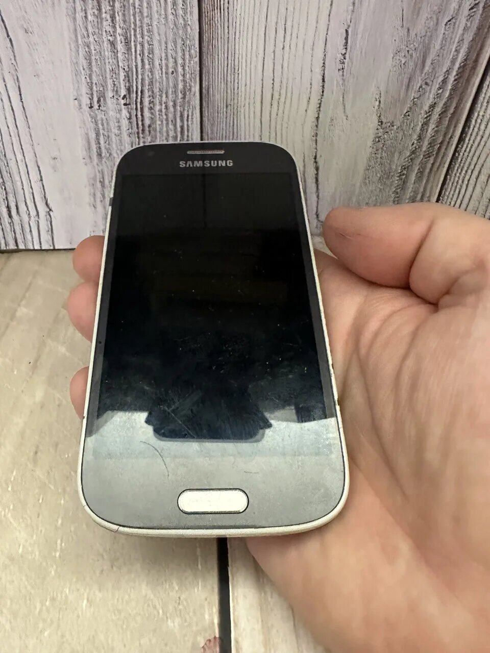 Смартфон Samsung Galaxy Ace SM-G357FZ серый