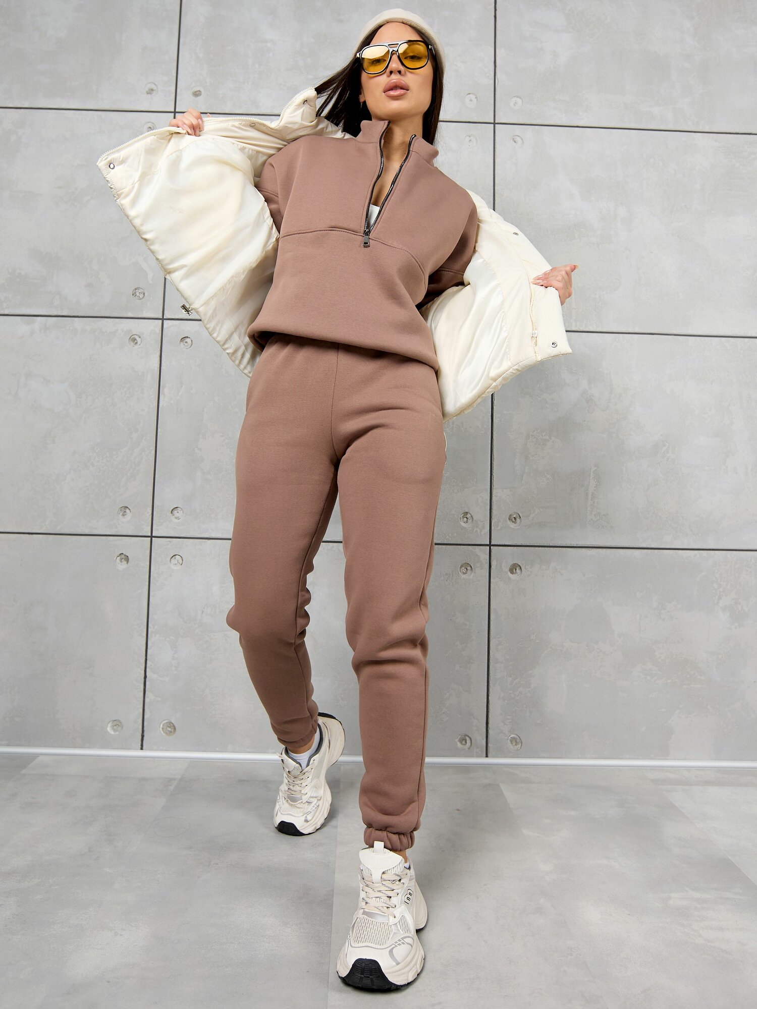 Костюм спортивный