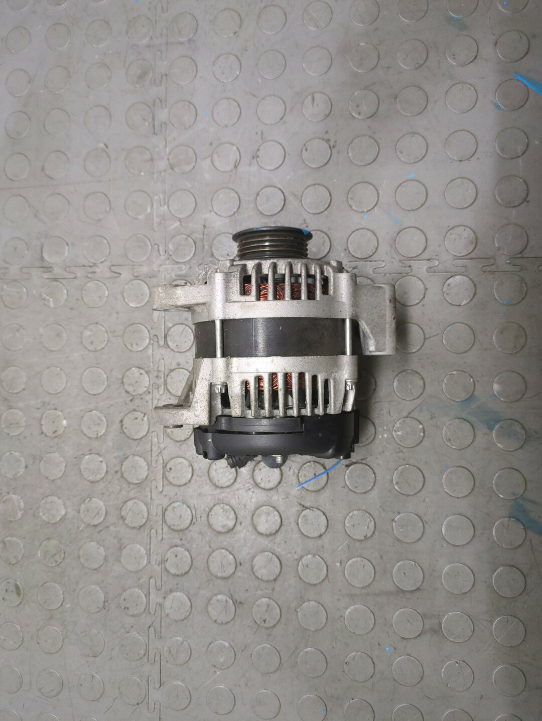 Генератор Chevrolet Spark Б/У