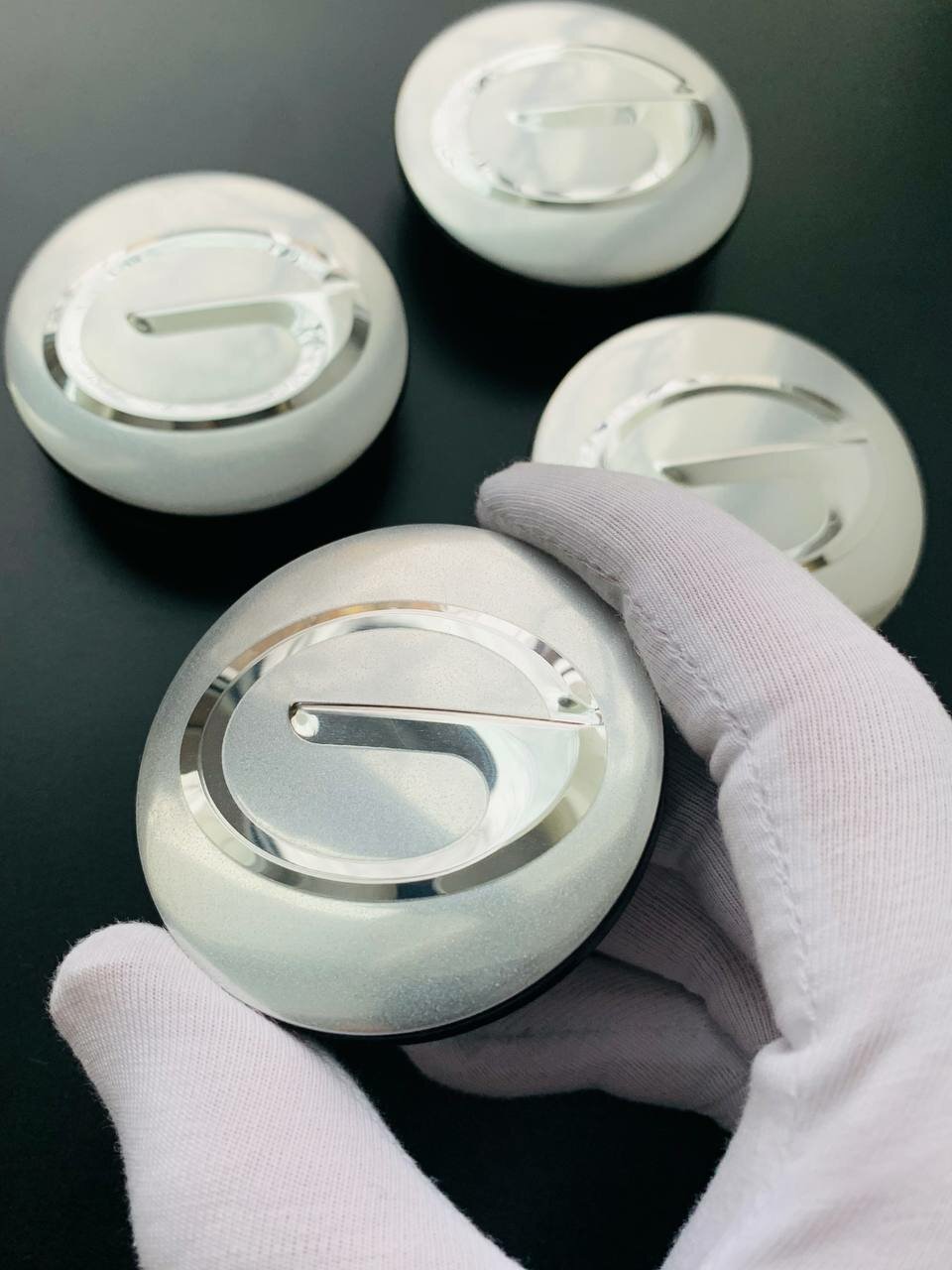 Колпачки на литые диски Скад GAC 56/52мм серебристый. Заглушки на литые диски Skad Гак 56мм 4шт