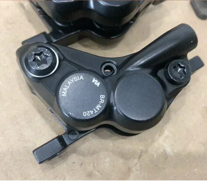 SHIMANO MT420 4-поршневой гидравлический тормозной калипер для горного Черный, only front brake