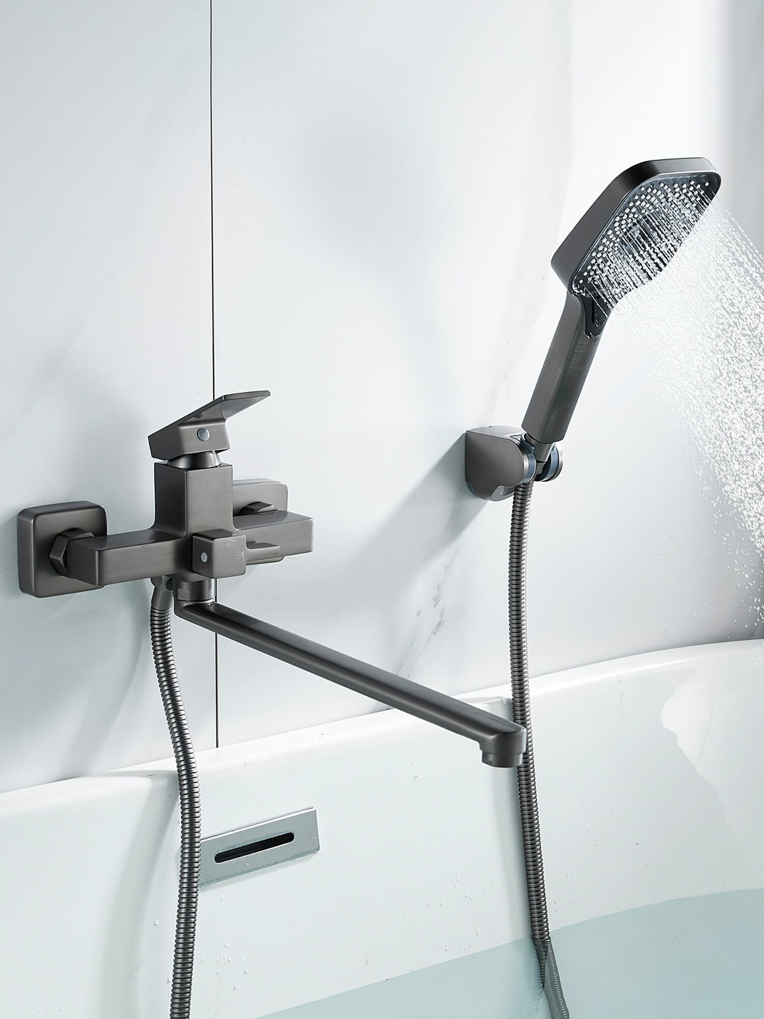 Смеситель для ванны Shevanik S9622T