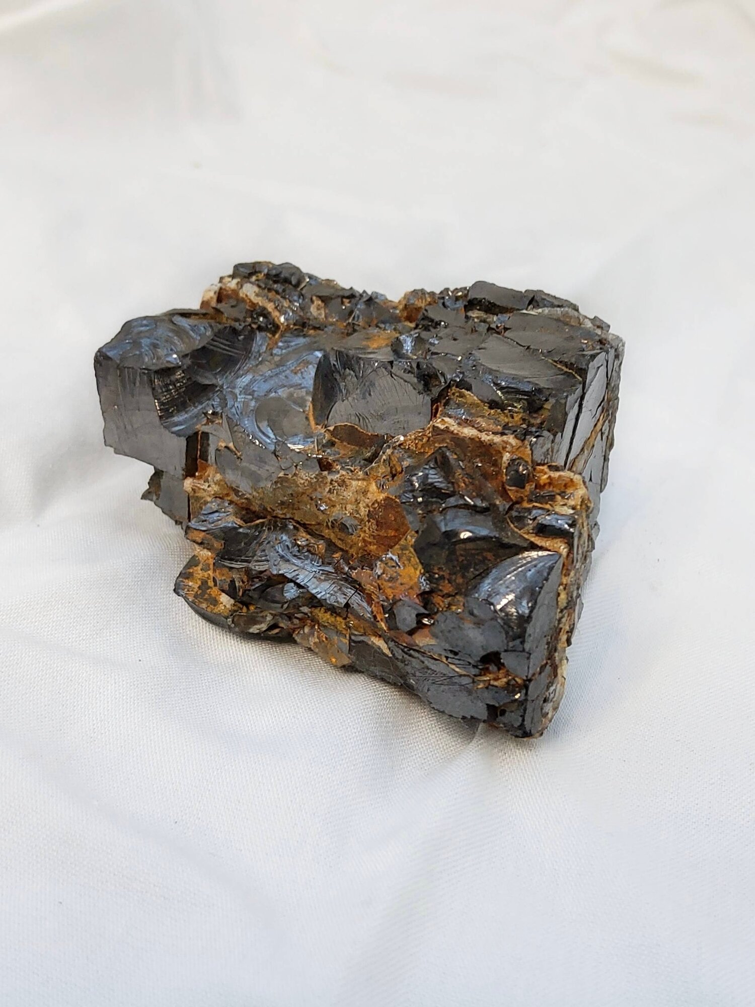 Шунгит натуральный элитный. Образец для коллекций 65 гр