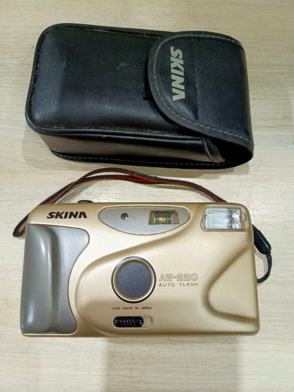 Винтажный плёночный фотоаппарат Skina AW-220