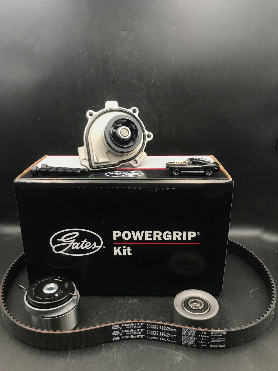 Комплект ГРМ с помпой GM Opel Astra 1.6/1.8 Vectra Aveo Chevrolet Cruze1.8 Z16XER Z18XER A18XER 95516740 - арт. KP15603XS