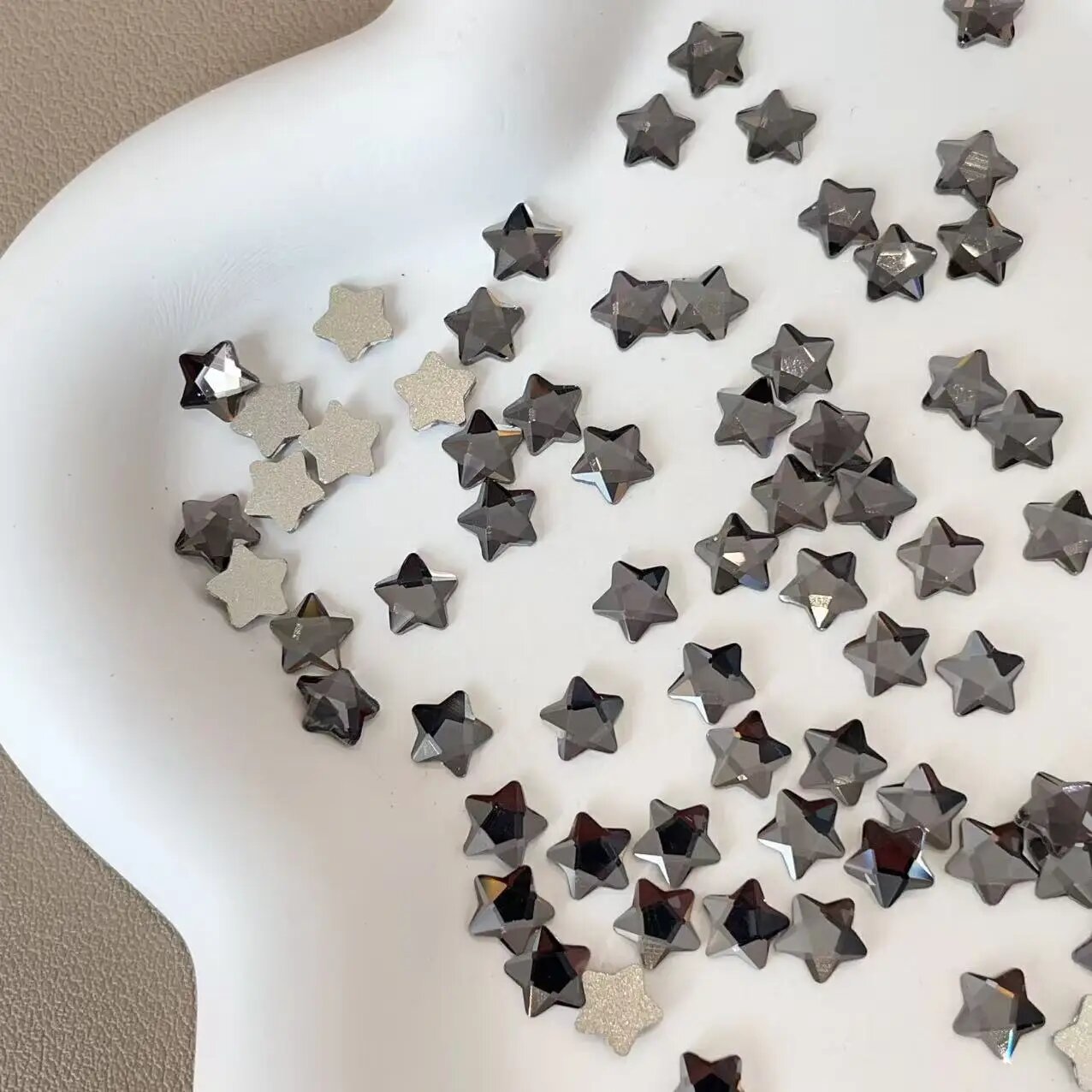 Супер блестящие мини-звезды для дизайна ногтей 31 6MM grey
