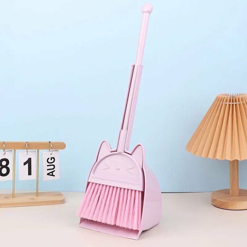 Детский веник, совок для мусора, набор игрушек