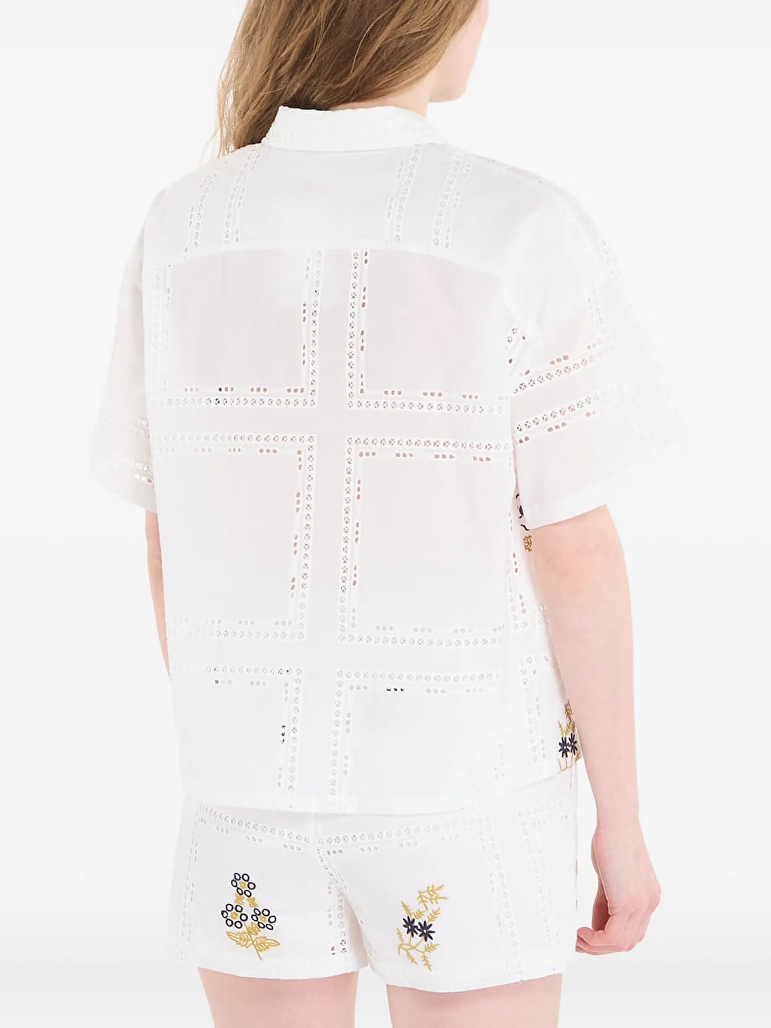 Футболка Desigual Embroidered eyelet shirt, размер 46, бежевый/белый — фото 1