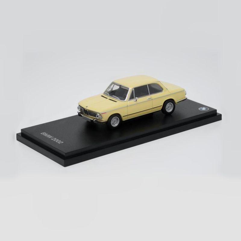 1:64 Модель автомобиля из металла Almost Real AR Box 2002 (Желтый)