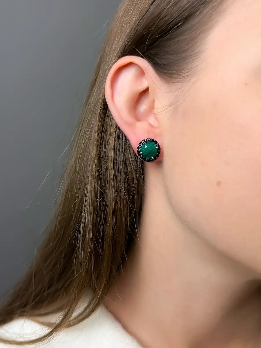 Серьги пусеты, красное золото, 375 проба, шпинель, изумруд