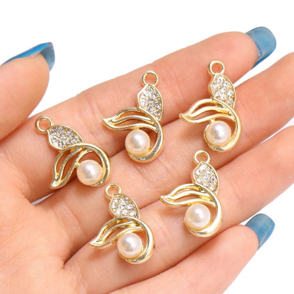 10 шт. смешанные милые Подвески в форме сердца, жемчужные подвески в форме бабочки для сережек, браслетов, ожерелий, подвесок, DIY ювелирные аксессуары, оптовая продажа