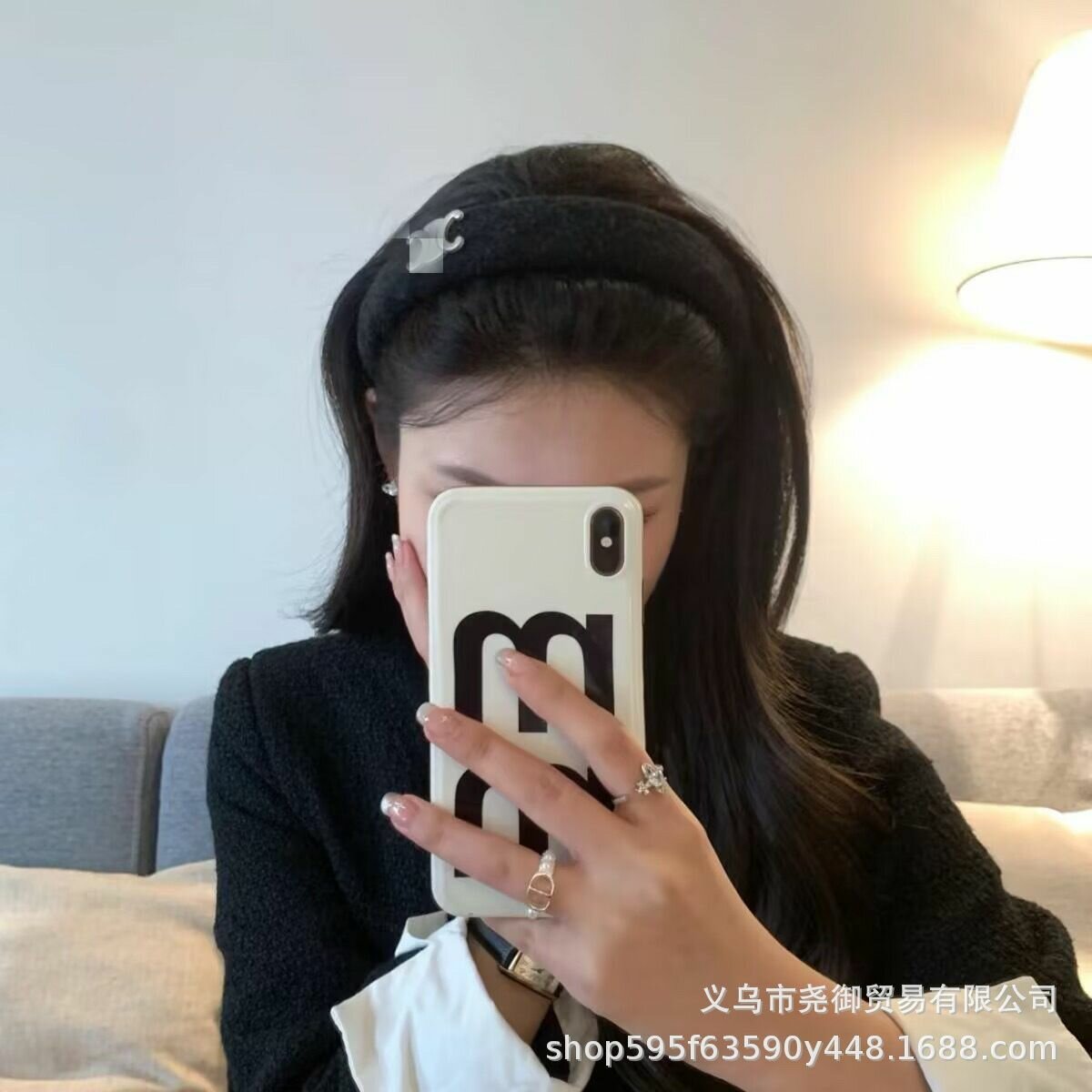 Ободок в стиле "Шанель" для женщин с эффектом высокой макушки